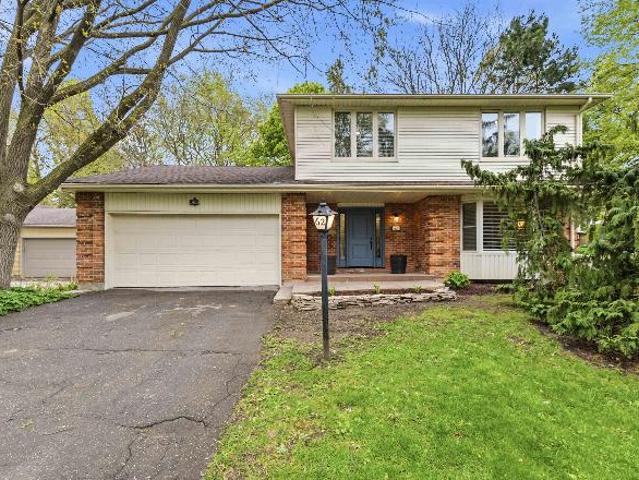 5 Br, 2 bath, Apartment 62 Finsbury Crescent