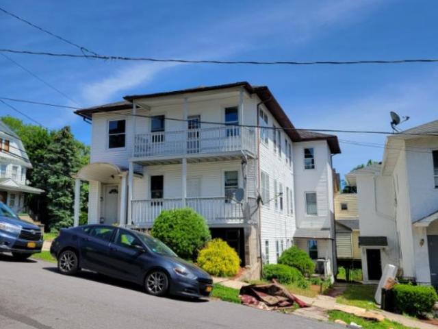 5 Br, 2 bath, Condo 448 Taylor Ave