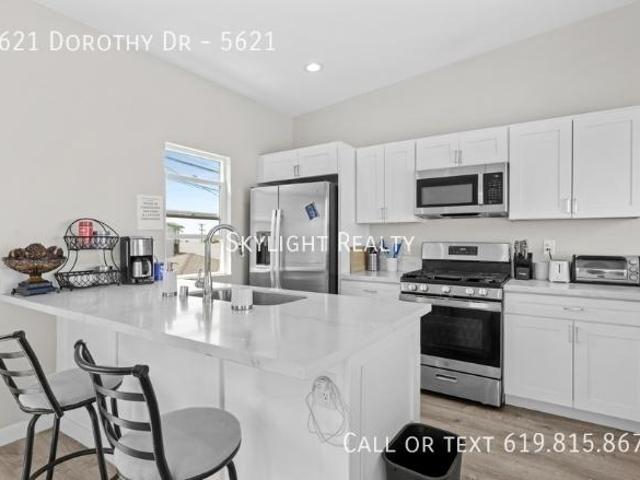 5 Br, 2 bath, Condo 5621 Dorothy Dr