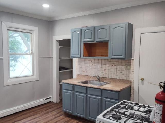 5 Br, 2 bath, Condo 71 Haledon Ave