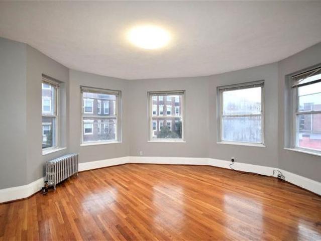 5 Br, 2 bath, Condo 83 Glenville Ave