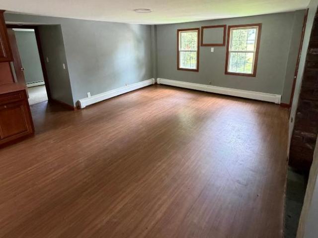 5 Br, 2 bath, Condo 14 Link St