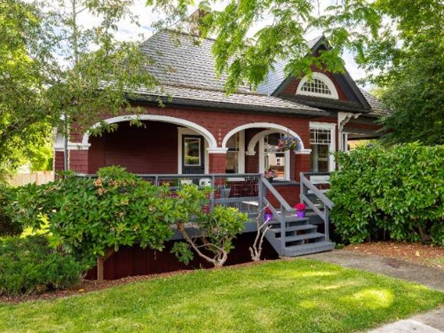 5 Br, 2 bath, Condo 1800 J Street