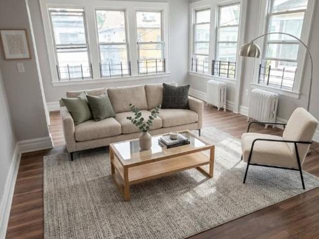 5 Br, 2 bath, Condo 192 Isabella Ave