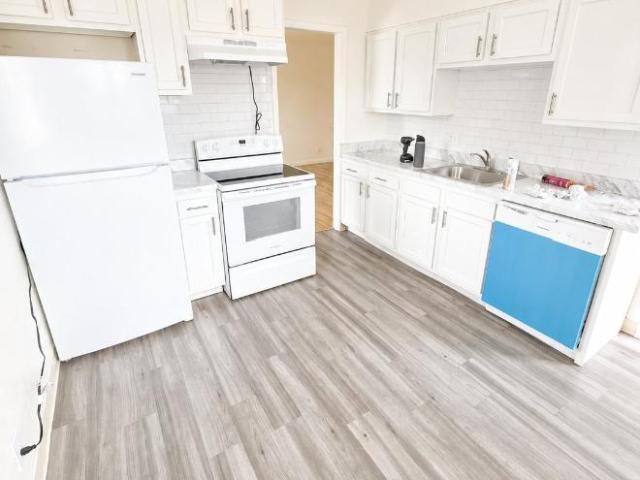 5 Br, 2 bath, Condo 3134 W Arizona Ave