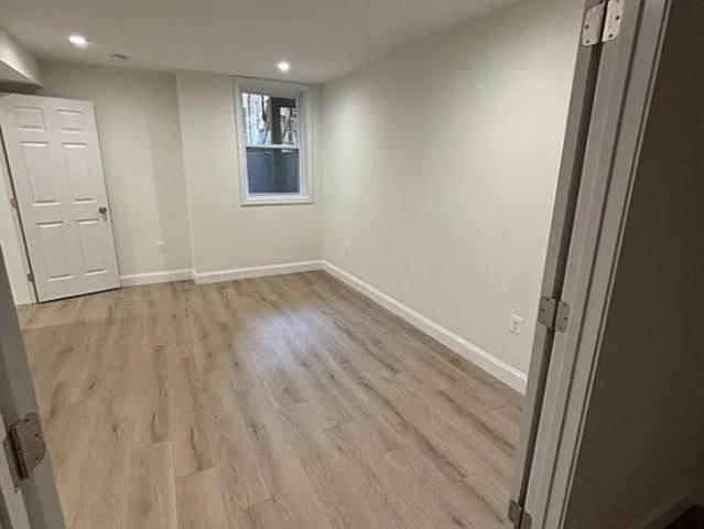 5 Br, 2 bath, Condo 325 V Street NE