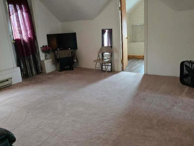 5 Br, 2 bath, Condo 399 S 6th St