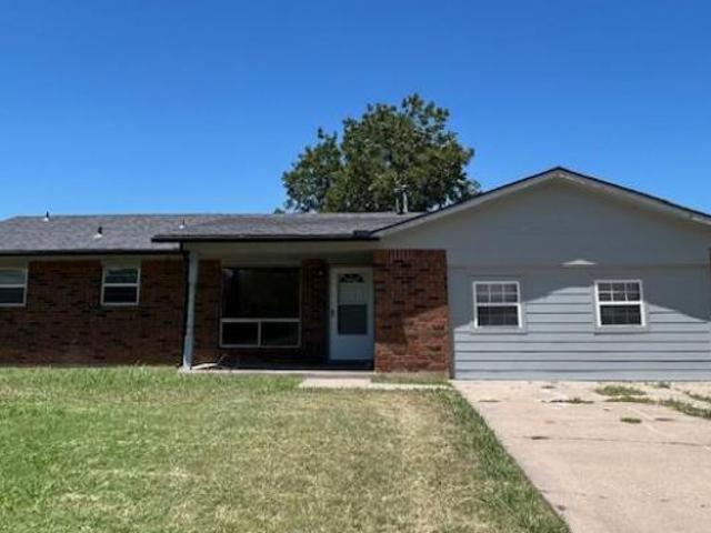 5 Br, 2 bath, Single Family Home 1724 NW 49th St