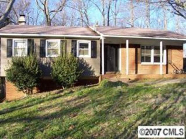 5 Br, 2 bath, Single Family Home 430 Westham Ridge Rd