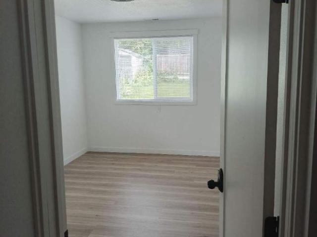 5 Br, 2 bath, Single Family 14310 20th Ave NE