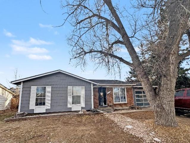 5 Br, 2 bath, Single Family 16518 East Wesley Avenue