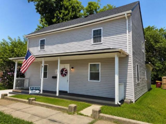 5 Br, 2 bath, Single Family 109 N Dunlop St