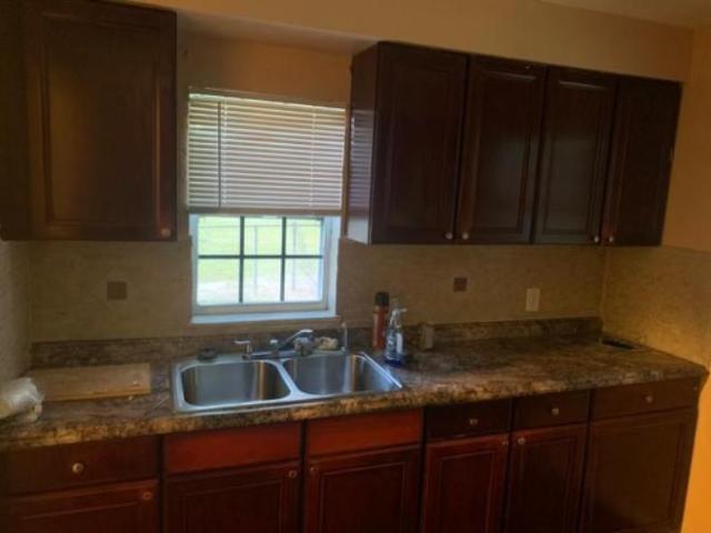 5 Br, 2 bath, Single Family 2708 Walker Dr