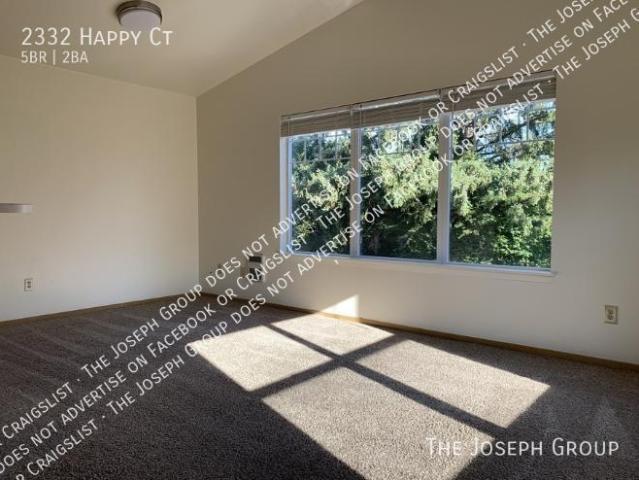 5 Br, 2 bath, Single Family 2332 Happy Ct