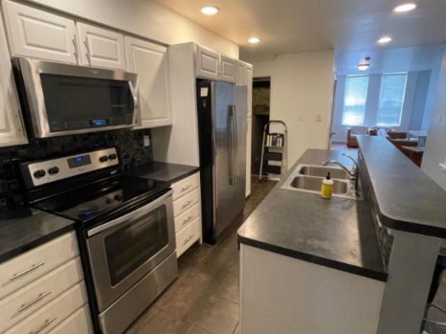 5 Br, 2 bath, Single Family 3925 Baltimore Ave