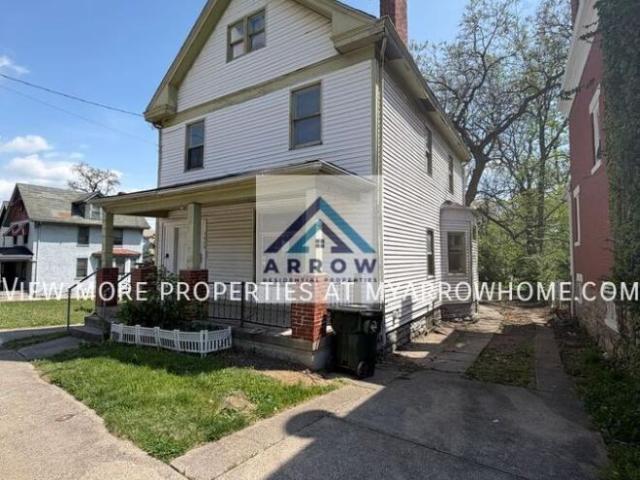 5 Br, 2 bath, Single Family 3028 Gilbert Ave