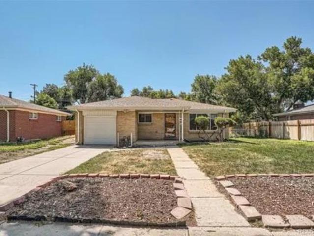 5 Br, 2 bath, Single Family 3189 Victor Street