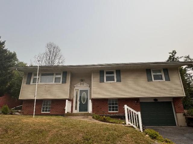 5 Br, 2 bath, Single Family 443 Bath Ave