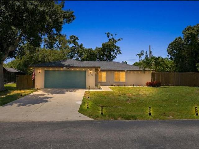 5 Br, 2 bath, Single Family 4404 Meadow Creek Cir