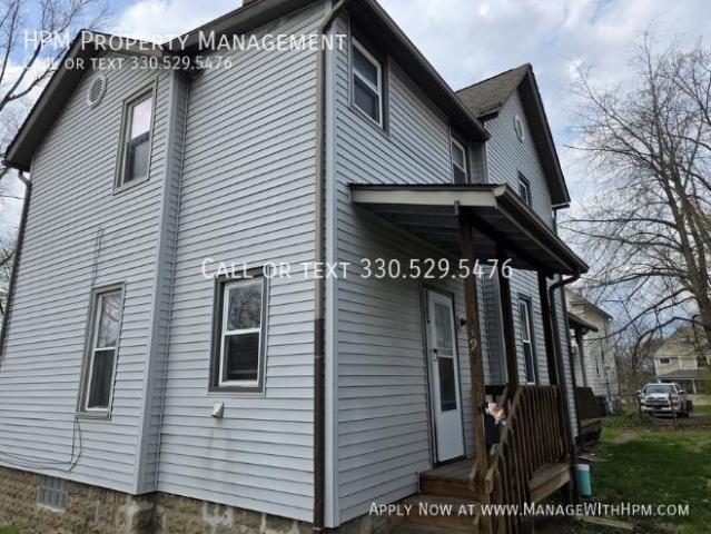 5 Br, 2 bath, Single Family 497 Sumner St