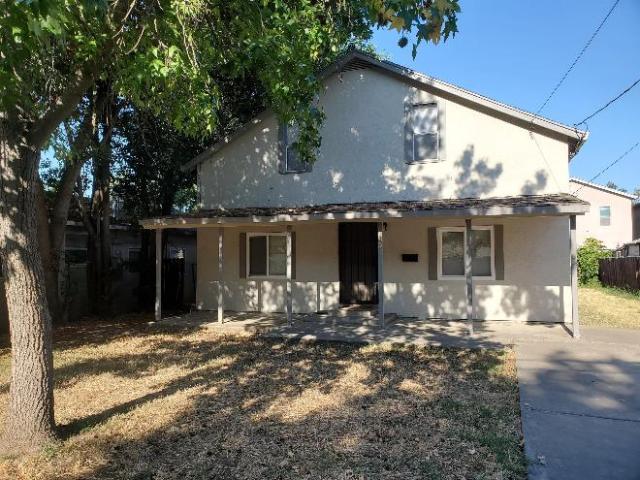 5 Br, 2 bath, Single Family 430 Robinson Avenue