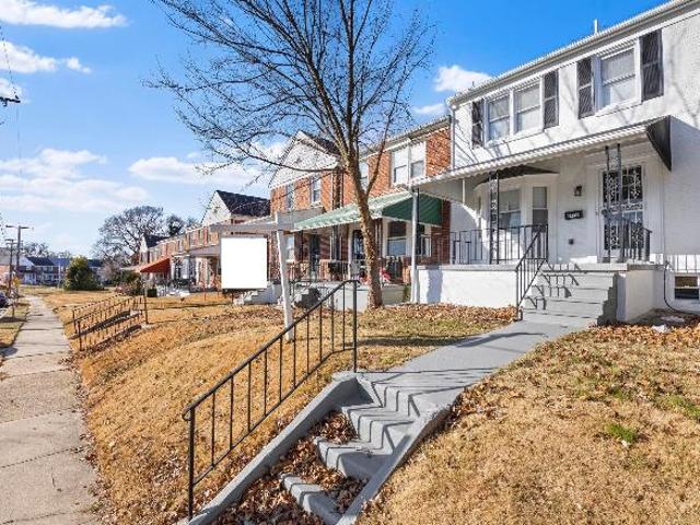 5 Br, 2 bath, Single Family 5716 Leith Walk