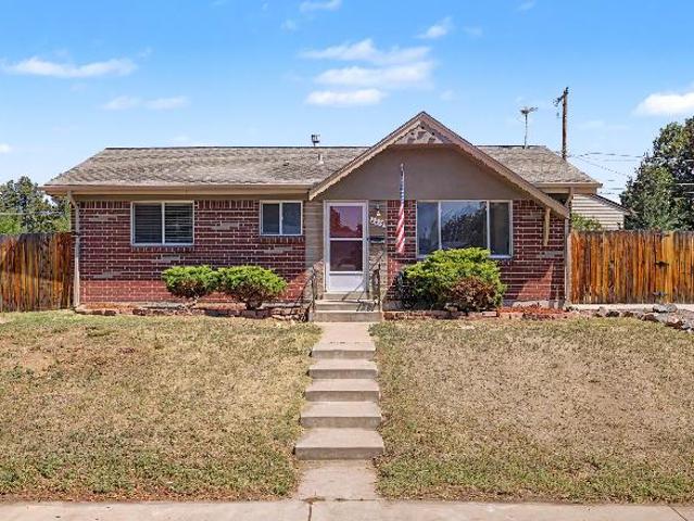 5 Br, 2 bath, Single Family 6675 W Arizona Ave