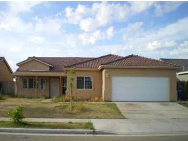 5 Br, 2 bath, Single Family 6330 E Platt Ave