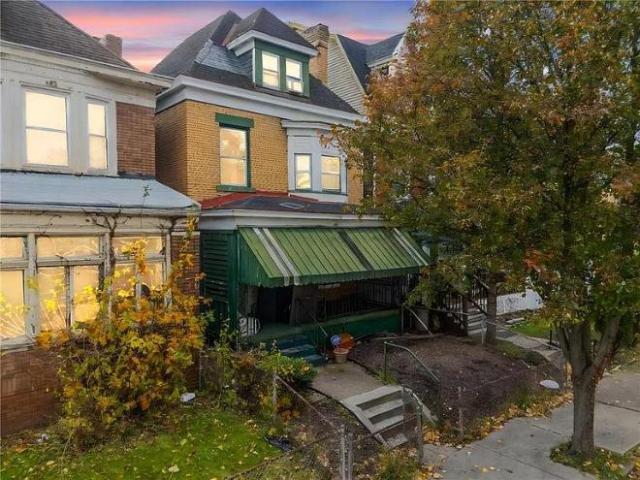 5 Br, 2 bath, Single Family 7138 Race St