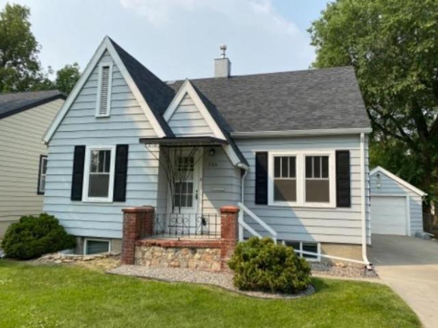 5 Br, 2 bath, Single Family 735 Wyoming Avenue