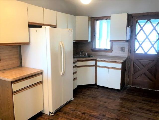 5 Br, 2 bath, Single Family 82 Empire Street