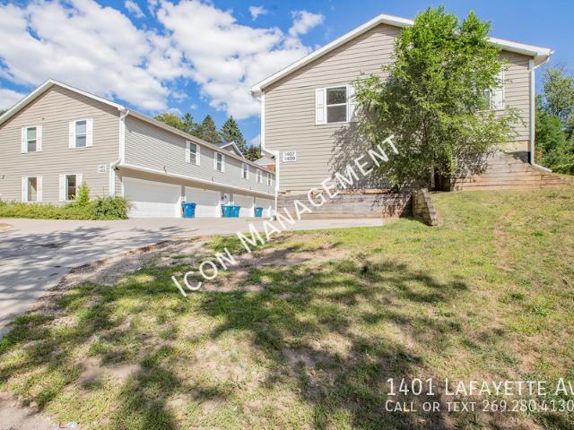 5 BR, 2 BA Apartment 1401 Lafayette Ave, Kalamazoo, MI 49006