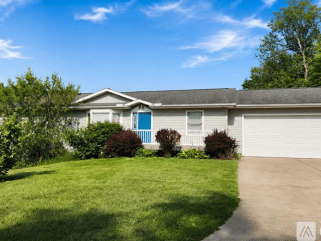 5 BR, 2 BA Apartment 1425 N Sutton Rd, Jackson, MI 49202