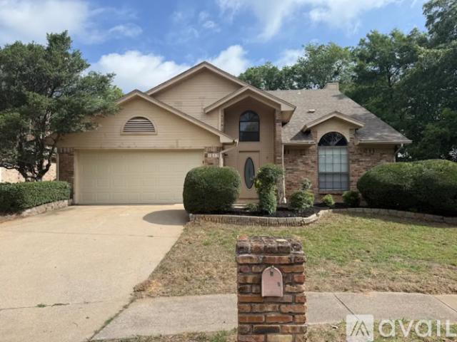 5 BR, 2 BA Apartment 1516 Woodvale Dr, Bedford, TX 76021