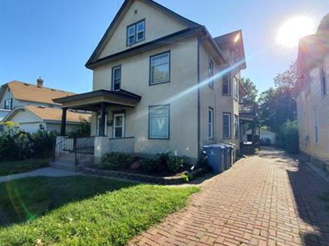 5 BR, 2 BA Apartment 1843 Taylor Street NE, Minneapolis, MN 55418