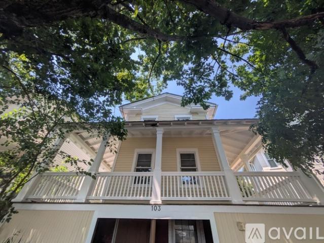 5 BR, 2 BA Apartment 103 S Water St, New Haven, CT 06519