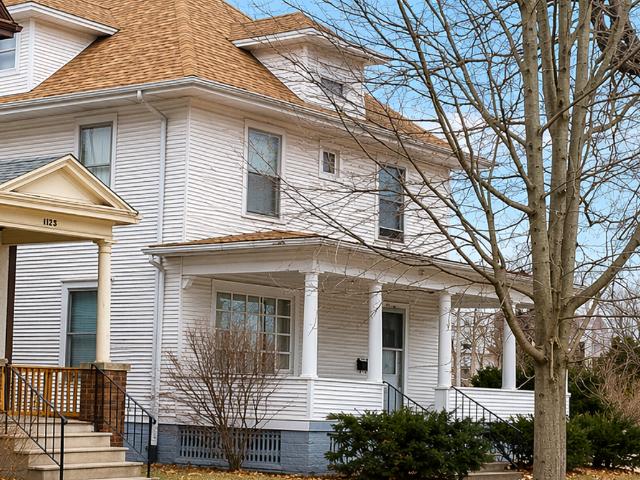 5 BR, 2 BA Apartment 1014 N. Mclean Street, Bloomington, IL 61701