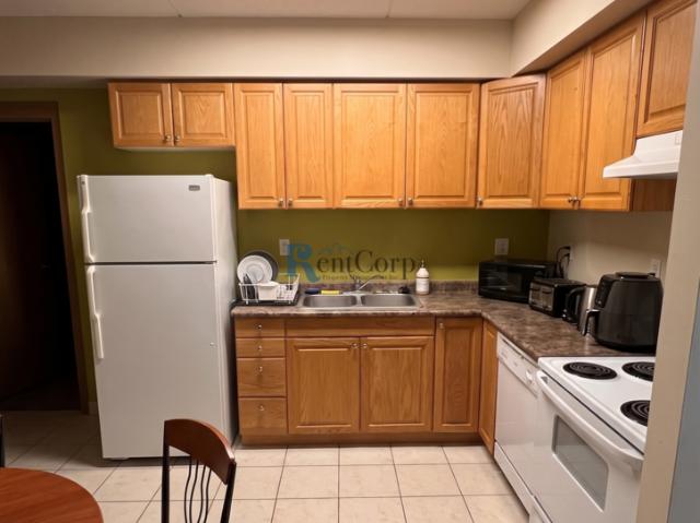 5 BR, 2 BA Apartment 101 253 Lester St, Waterloo, ON N2L 3W6