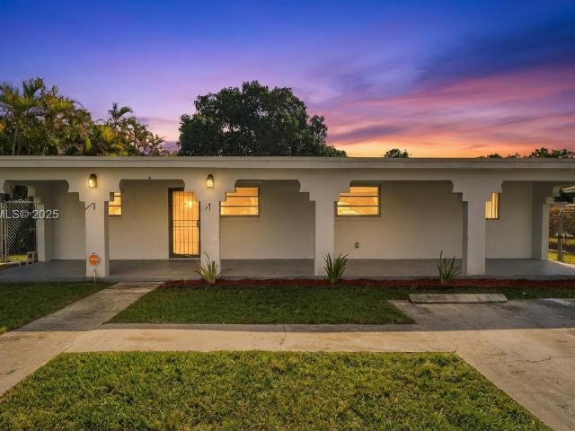 5 BR, 2 BA Apartment 10220 Southwest 178th Street, Miami, FL 33157