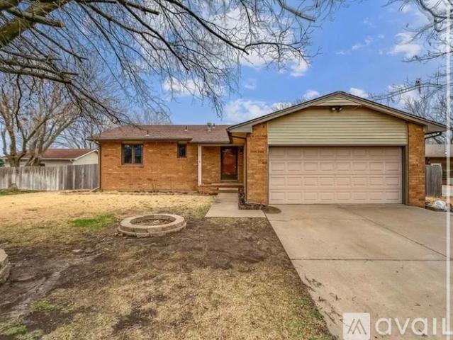 5 BR, 2 BA Apartment 1110 North Morris Street, Rose Hill, KS 67133