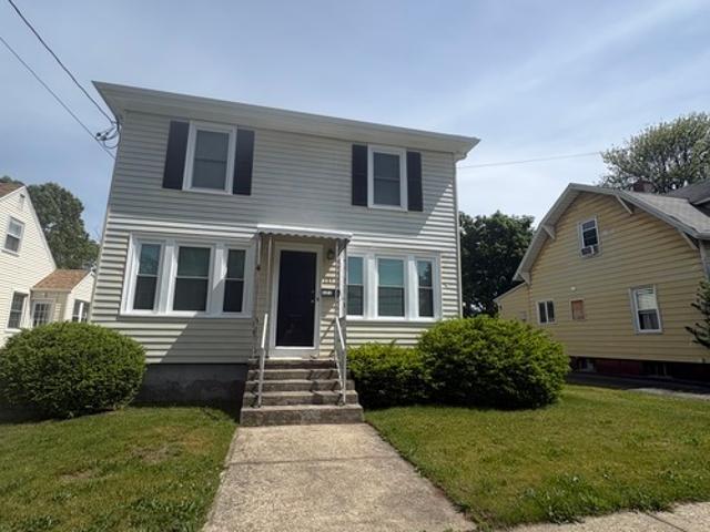 5 BR, 2 BA Apartment 121 School St, Hamden, CT 06518