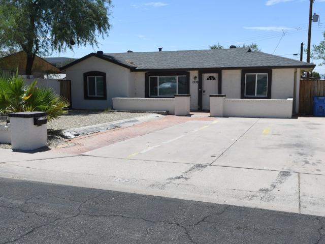 5 BR, 2 BA Apartment 1339 E Glenrosa Ave, Phoenix, AZ 85014