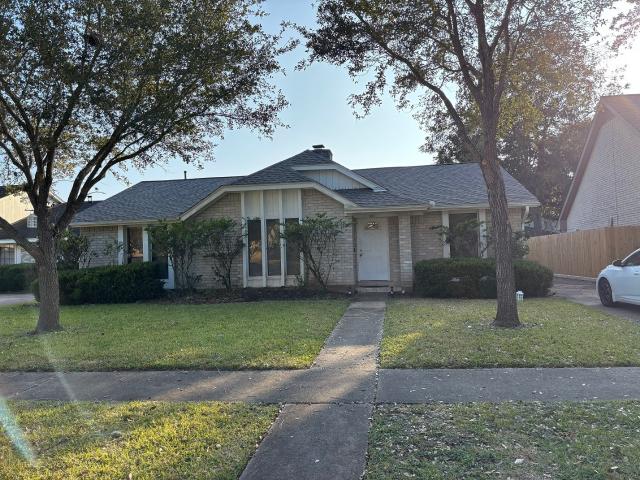 5 BR, 2 BA Apartment 2906 Green Fields Drive, Sugar Land, TX 77479