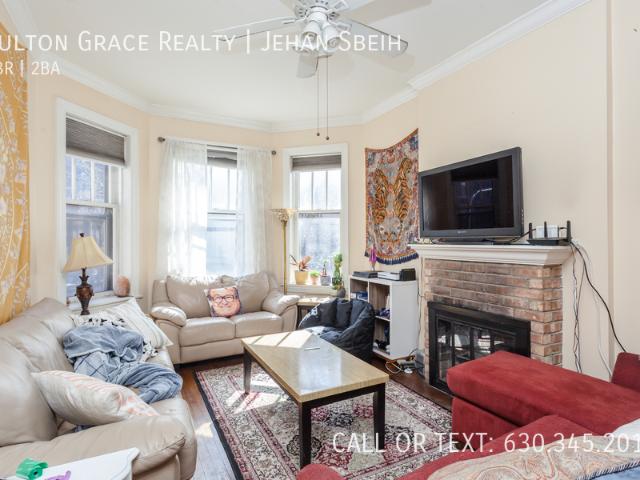 5 BR, 2 BA Apartment 2128 N Sheffield Ave, Chicago, IL 60614