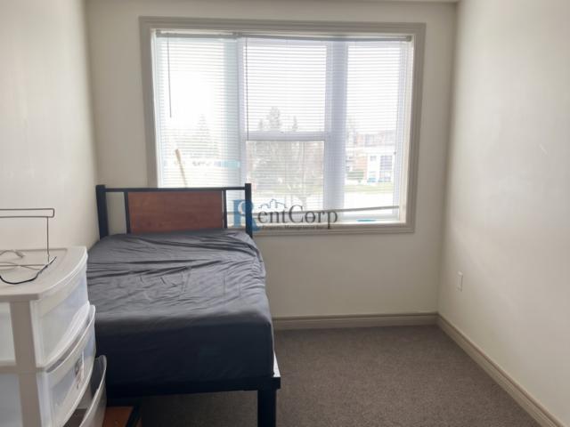5 BR, 2 BA Apartment 306 251 Lester St, Waterloo, ON N2L 3W6