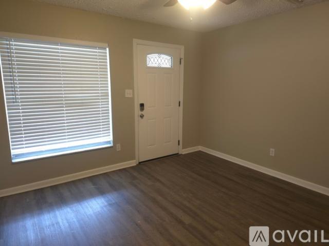 5 BR, 2 BA Apartment 4555 Malibu St, Orlando, FL 32811