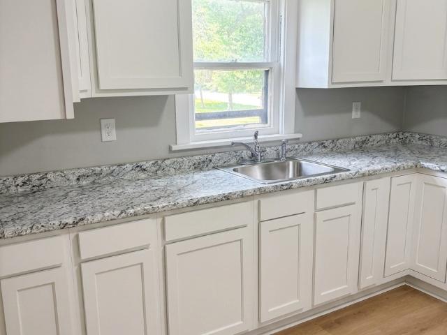 5 BR, 2 BA Apartment 4028 Harper Avenue, Norton, OH 44203