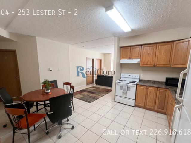 5 BR, 2 BA Apartment 404 253 Lester St, Waterloo, ON N2L 3W6