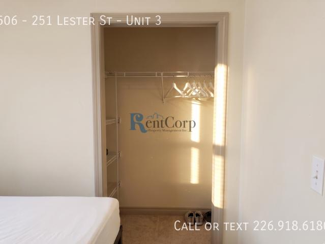 5 BR, 2 BA Apartment 506 251 Lester St, Waterloo, ON N2L 3W6