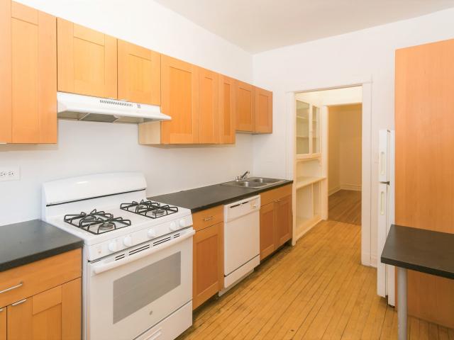 5 BR, 2 BA Apartment 5335 5337 South Woodlawn Avenue Unit 5335 3, Chicago, IL 60615